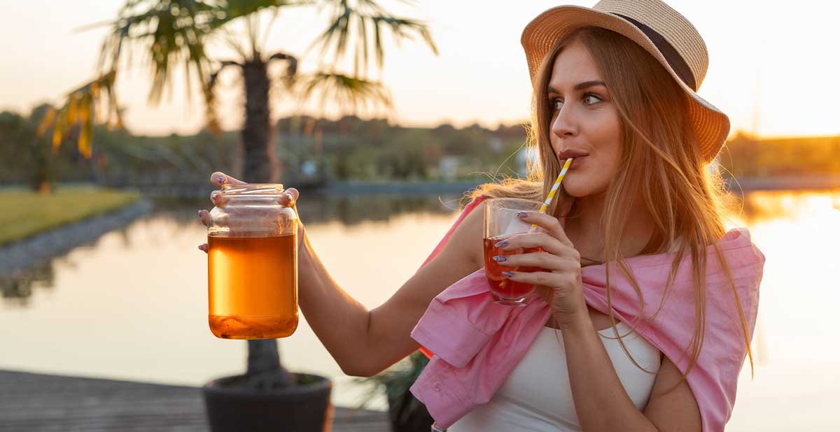 Kombucha Probiotics: 7 Reasons Your Body Needs to Meet These Good Bact ...